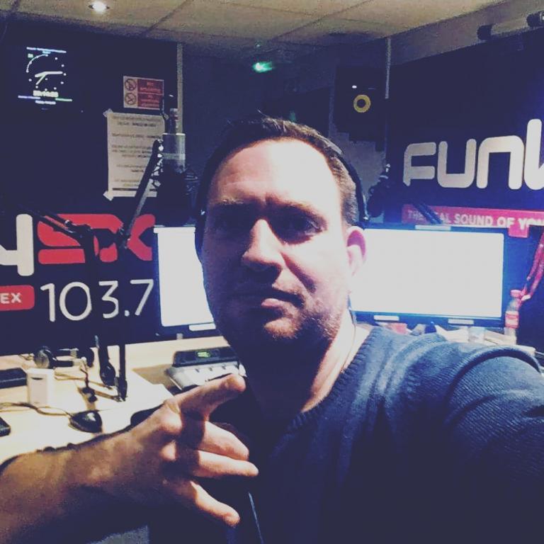 DJ Darrell - Platinum DJs provide professional, experienced DJ Hire in London, Kent, Surrey and ...